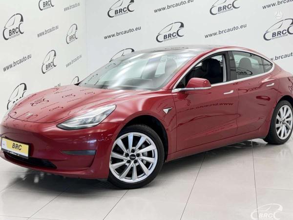 Red Tesla Model 3 2018 in Vilnius, with an engine capacity of 0.00 L and mileage of 358 thousand km for 13500 €, photo 1 on AUTOMOTO.COM.LV