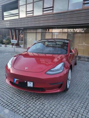 Red Tesla Model 3 2018 in Klaipeda, with an engine capacity of 0.00 L and mileage of 84 thousand km for 17500 €, photo 7 on AUTOMOTO.COM.LV