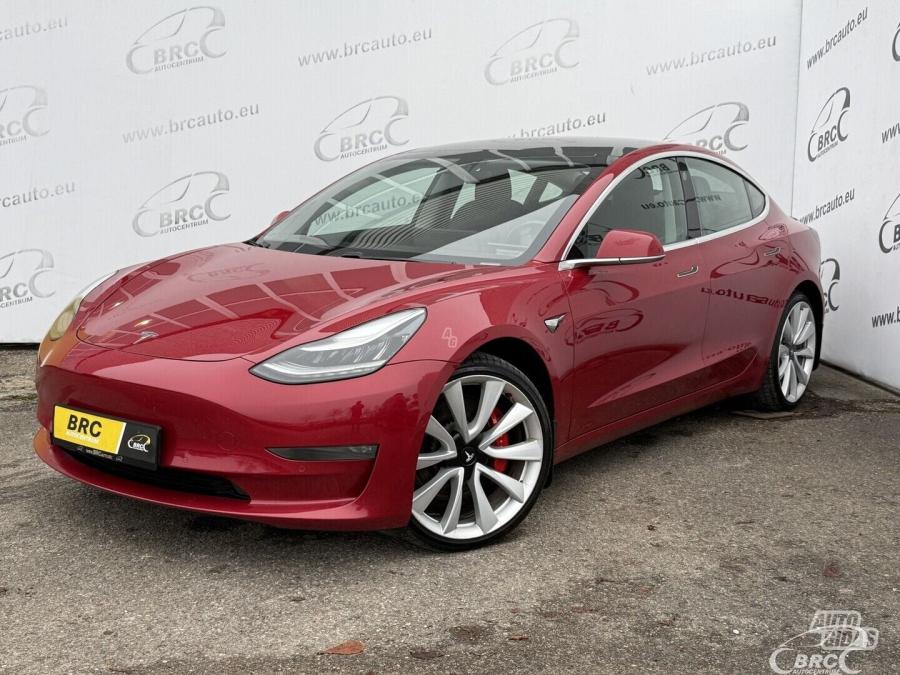 Red Tesla Model 3 2019 in Avizieniai, with an engine capacity of 0.00 L and mileage of 173 thousand km for 23000 €, photo 1 on AUTOMOTO.COM.LV