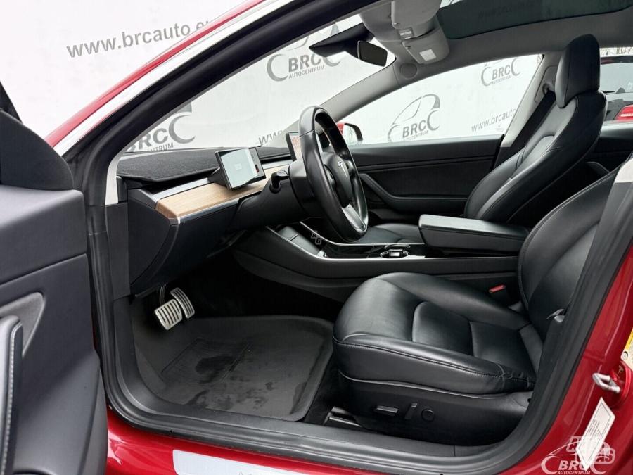 Red Tesla Model 3 2019 in Avizieniai, with an engine capacity of 0.00 L and mileage of 173 thousand km for 23000 €, photo 23 on AUTOMOTO.COM.LV