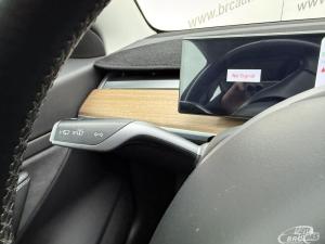 Red Tesla Model 3 2019 in Avizieniai, with an engine capacity of 0.00 L and mileage of 173 thousand km for 23000 €, photo 25 on AUTOMOTO.COM.LV