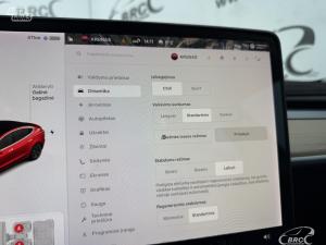 Red Tesla Model 3 2019 in Avizieniai, with an engine capacity of 0.00 L and mileage of 173 thousand km for 23000 €, photo 28 on AUTOMOTO.COM.LV