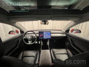 Красный Тесла Модель 3 2019 в Рига, объемом двигателя 0.00 л и пробегом 141 тыс. км за 22990 €, фото 15 на AUTOMOTO.COM.LV