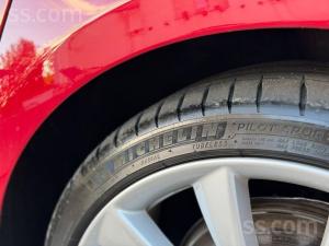 Red Tesla Model 3 2019 in Jelgava, with an engine capacity of 0.00 L and mileage of 93 thousand km for 26000 €, photo 13 on AUTOMOTO.COM.LV