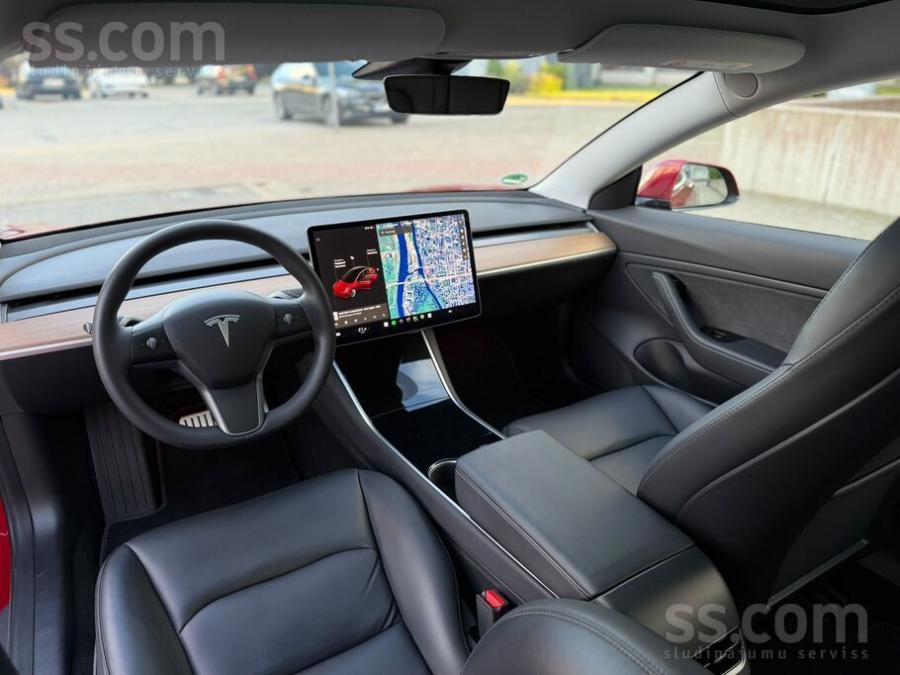 Red Tesla Model 3 2019 in Jelgava, with an engine capacity of 0.00 L and mileage of 93 thousand km for 26000 €, photo 22 on AUTOMOTO.COM.LV