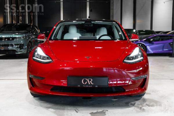 Sarkans Tesla Model 3 2019 Rīga, ar dzinēja tilpumu 0.00 L un nobraukumu 140 tūkst. km par 23900 €, foto 2 vietnē AUTOMOTO.COM.LV