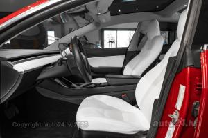Red Tesla Model 3 2019 in Riga, with an engine capacity of 0.00 L and mileage of 140 thousand km for 23900 €, photo 9 on AUTOMOTO.COM.LV