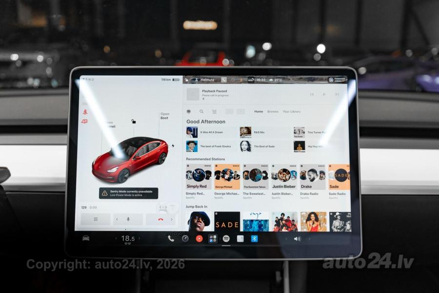 Red Tesla Model 3 2019 in Riga, with an engine capacity of 0.00 L and mileage of 140 thousand km for 23900 €, photo 25 on AUTOMOTO.COM.LV