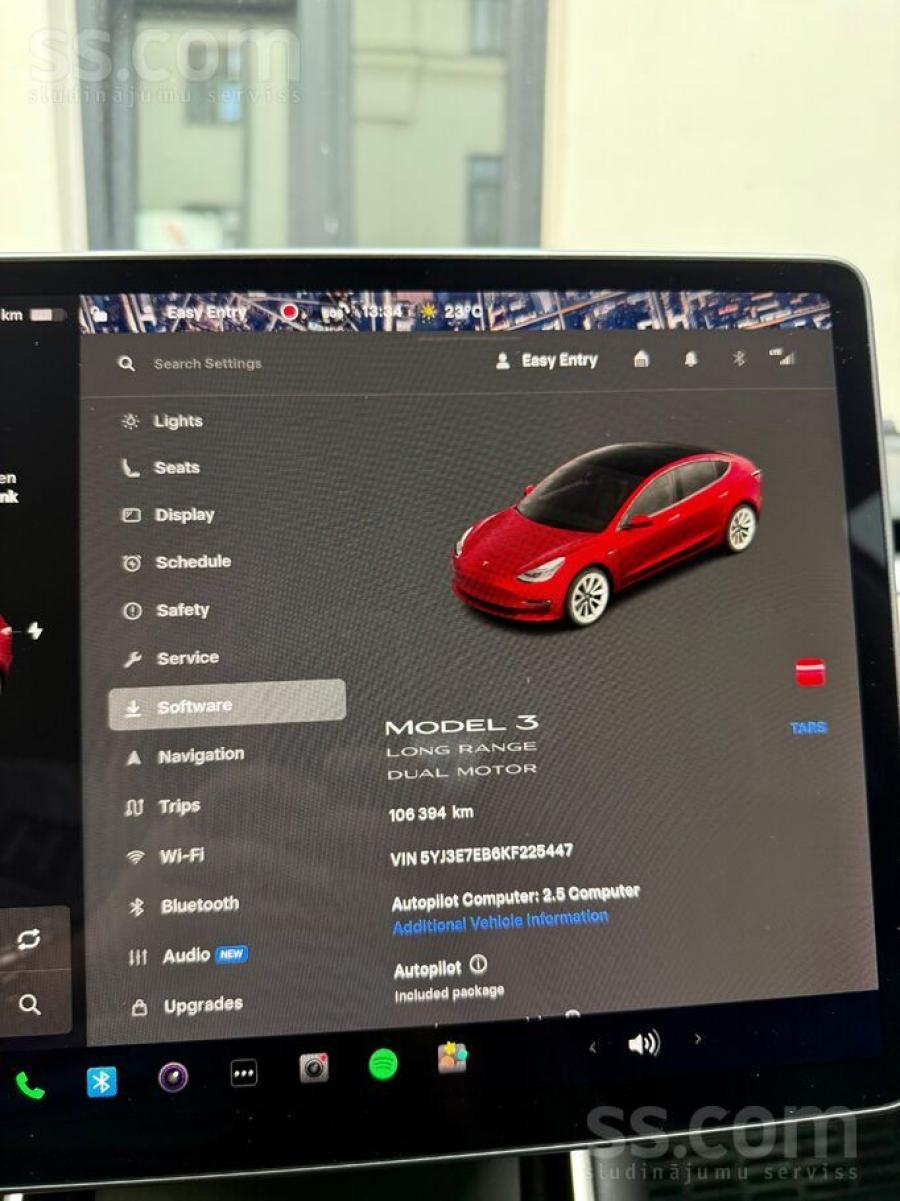 Red Tesla Model 3 2019 in Riga, with an engine capacity of 0.00 L and mileage of 116 thousand km for 20500 €, photo 11 on AUTOMOTO.COM.LV