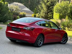 Sarkans Tesla Model 3 2019 Rīga, ar dzinēja tilpumu 0.00 L un nobraukumu 105 tūkst. km par 18950 €, foto 3 vietnē AUTOMOTO.COM.LV