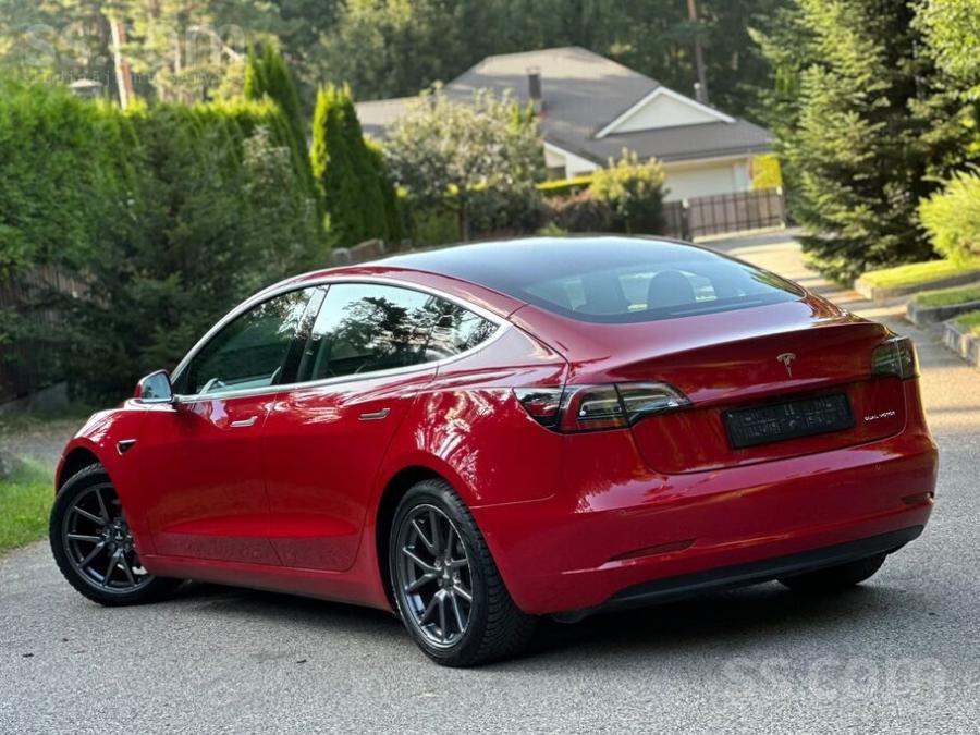 Sarkans Tesla Model 3 2019 Rīga, ar dzinēja tilpumu 0.00 L un nobraukumu 105 tūkst. km par 18950 €, foto 5 vietnē AUTOMOTO.COM.LV