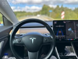 Sarkans Tesla Model 3 2019 Rīga, ar dzinēja tilpumu 0.00 L un nobraukumu 105 tūkst. km par 18950 €, foto 28 vietnē AUTOMOTO.COM.LV