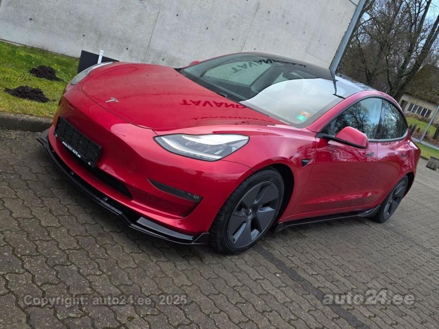 Red Tesla Model 3 2020 in Viljandi, with an engine capacity of 0.00 L and mileage of 90 thousand km for 26800 €, photo 10 on AUTOMOTO.COM.LV