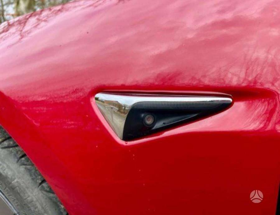 Red Tesla Model 3 2020 in Vilnius, with an engine capacity of 0.00 L and mileage of 195 thousand km for 16800 €, photo 14 on AUTOMOTO.COM.LV
