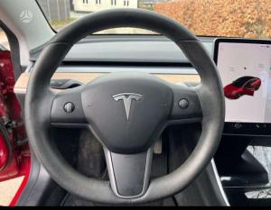 Red Tesla Model 3 2020 in Vilnius, with an engine capacity of 0.00 L and mileage of 195 thousand km for 16800 €, photo 18 on AUTOMOTO.COM.LV