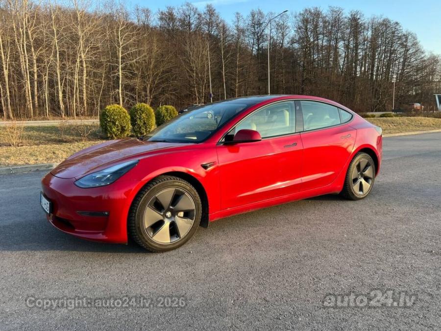 Sarkans Tesla Model 3 2021 Tallina, ar dzinēja tilpumu 0.00 L un nobraukumu 73 tūkst. km par 32000 €, foto 1 vietnē AUTOMOTO.COM.LV