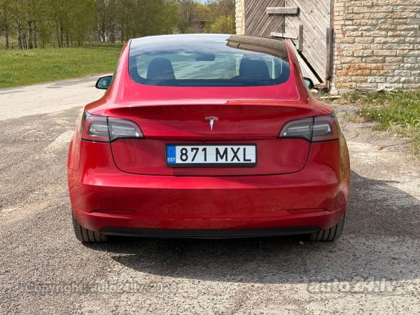 Красный Тесла Модель 3 2021 в Таллин, объемом двигателя 0.00 л и пробегом 111 тыс. км за 24400 €, фото 4 на AUTOMOTO.COM.LV