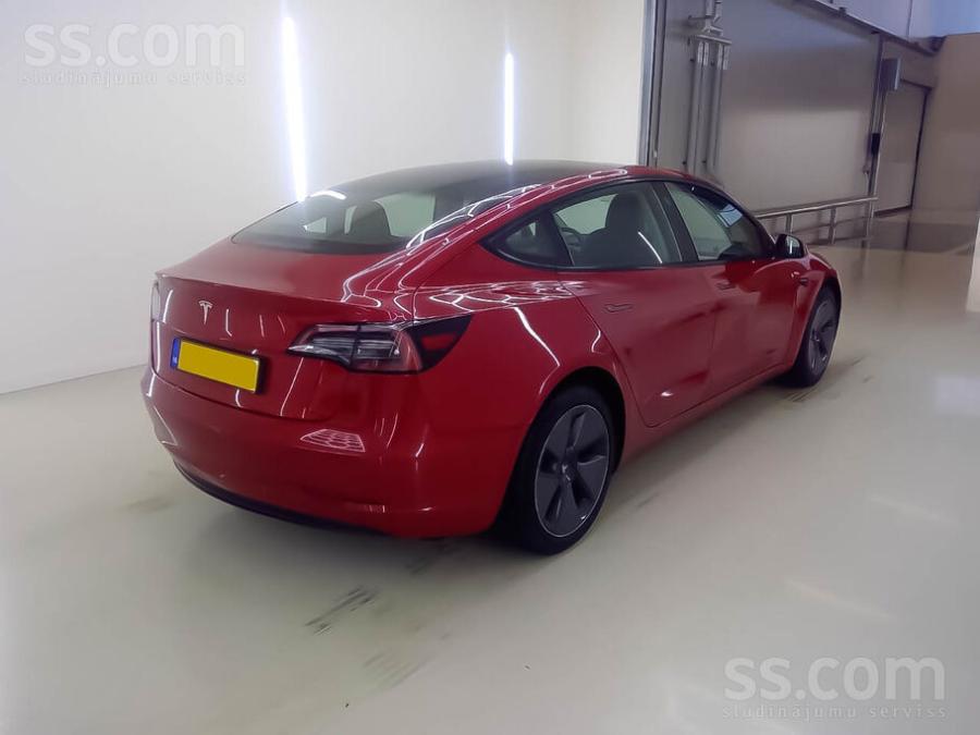 Sarkans Tesla Model 3 2021 Rīga, ar dzinēja tilpumu 0.00 L un nobraukumu 147 tūkst. km par 23555 €, foto 5 vietnē AUTOMOTO.COM.LV