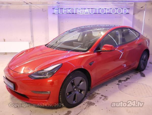 Red Tesla Model 3 2021 in Tallinn, with an engine capacity of 0.00 L and mileage of 58 thousand km for 30990 €, photo 1 on AUTOMOTO.COM.LV