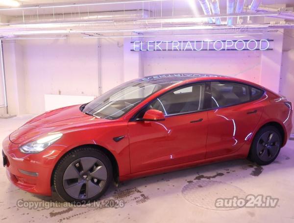 Red Tesla Model 3 2021 in Tallinn, with an engine capacity of 0.00 L and mileage of 58 thousand km for 30990 €, photo 7 on AUTOMOTO.COM.LV