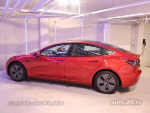 Red Tesla Model 3 2021 in Tallinn, with an engine capacity of 0.00 L and mileage of 58 thousand km for 30990 €, photo 12 on AUTOMOTO.COM.LV