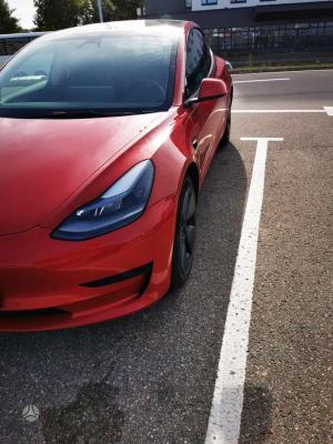 Sarkans Tesla Model 3 2021 Viļņa, ar dzinēja tilpumu 0.00 L un nobraukumu 80 tūkst. km par 20300 €, foto 7 vietnē AUTOMOTO.COM.LV