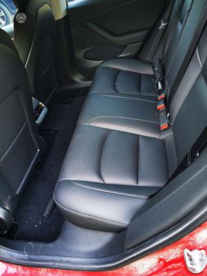 Sarkans Tesla Model 3 2021 Viļņa, ar dzinēja tilpumu 0.00 L un nobraukumu 80 tūkst. km par 20300 €, foto 9 vietnē AUTOMOTO.COM.LV