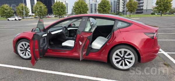 Sarkans Tesla Model 3 2021 Rīga, ar dzinēja tilpumu 0.00 L un nobraukumu 200 tūkst. km par 19500 €, foto 7 vietnē AUTOMOTO.COM.LV