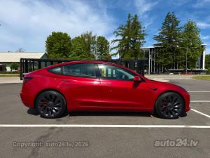 Sarkans Tesla Model 3 2022 Tallina, ar dzinēja tilpumu 0.00 L un nobraukumu 96 tūkst. km par 31900 €, foto 4 vietnē AUTOMOTO.COM.LV