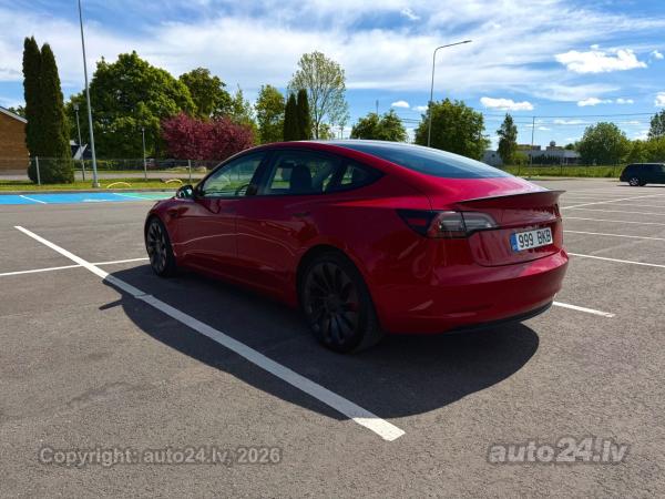 Sarkans Tesla Model 3 2022 Tallina, ar dzinēja tilpumu 0.00 L un nobraukumu 96 tūkst. km par 31900 €, foto 6 vietnē AUTOMOTO.COM.LV