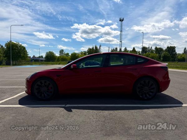 Sarkans Tesla Model 3 2022 Tallina, ar dzinēja tilpumu 0.00 L un nobraukumu 96 tūkst. km par 31900 €, foto 7 vietnē AUTOMOTO.COM.LV