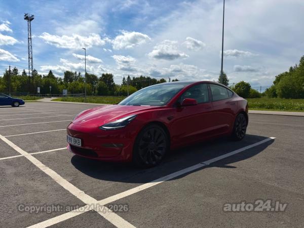 Sarkans Tesla Model 3 2022 Tallina, ar dzinēja tilpumu 0.00 L un nobraukumu 96 tūkst. km par 31900 €, foto 8 vietnē AUTOMOTO.COM.LV