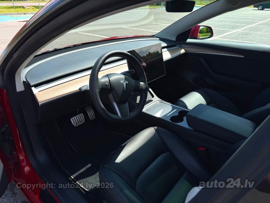 Sarkans Tesla Model 3 2022 Tallina, ar dzinēja tilpumu 0.00 L un nobraukumu 96 tūkst. km par 31900 €, foto 10 vietnē AUTOMOTO.COM.LV