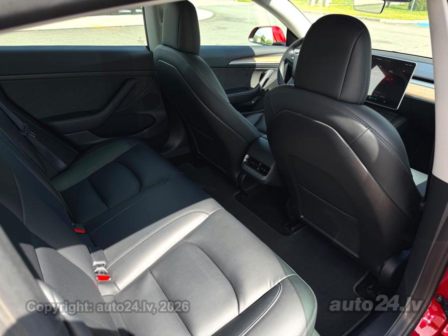 Sarkans Tesla Model 3 2022 Tallina, ar dzinēja tilpumu 0.00 L un nobraukumu 96 tūkst. km par 31900 €, foto 13 vietnē AUTOMOTO.COM.LV