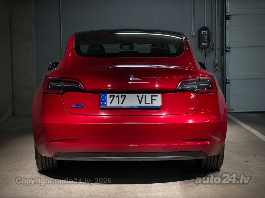 Sarkans Tesla Model 3 2022 Tallina, ar dzinēja tilpumu 0.00 L un nobraukumu 148 tūkst. km par 19990 €, foto 7 vietnē AUTOMOTO.COM.LV
