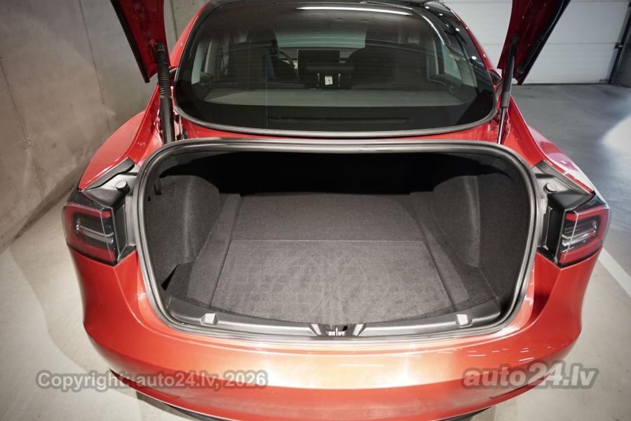 Sarkans Tesla Model 3 2022 Tallina, ar dzinēja tilpumu 0.00 L un nobraukumu 148 tūkst. km par 19990 €, foto 17 vietnē AUTOMOTO.COM.LV