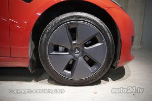 Sarkans Tesla Model 3 2022 Tallina, ar dzinēja tilpumu 0.00 L un nobraukumu 148 tūkst. km par 19990 €, foto 18 vietnē AUTOMOTO.COM.LV