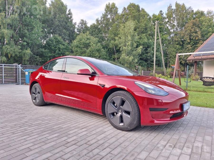Красный Тесла Модель 3 2023 в Елгава, объемом двигателя 0.00 л и пробегом 62 тыс. км за 26900 €, фото 9 на AUTOMOTO.COM.LV