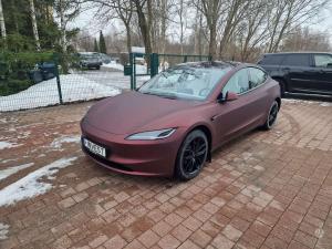 Sarkans Tesla Model 3 2024 Viļņa, ar dzinēja tilpumu 0.00 L un nobraukumu 40 tūkst. km par 38900 €, foto 5 vietnē AUTOMOTO.COM.LV