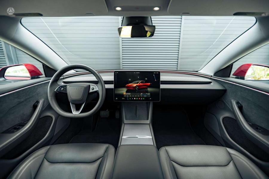 Red Tesla Model 3 2024 in Klaipeda, with an engine capacity of 0.00 L and mileage of 19 thousand km for 33500 €, photo 14 on AUTOMOTO.COM.LV