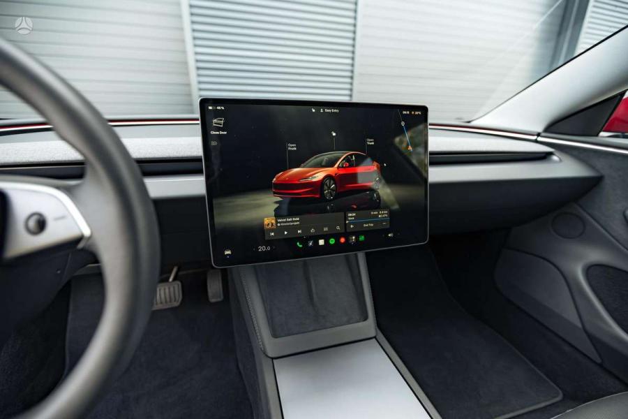 Red Tesla Model 3 2024 in Klaipeda, with an engine capacity of 0.00 L and mileage of 19 thousand km for 33500 €, photo 19 on AUTOMOTO.COM.LV