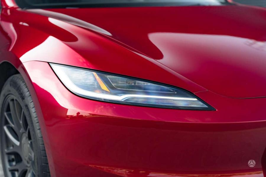 Red Tesla Model 3 2024 in Klaipeda, with an engine capacity of 0.00 L and mileage of 19 thousand km for 33500 €, photo 23 on AUTOMOTO.COM.LV