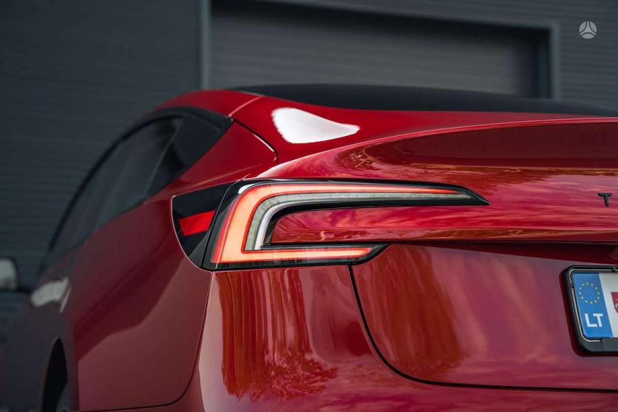Red Tesla Model 3 2024 in Klaipeda, with an engine capacity of 0.00 L and mileage of 19 thousand km for 33500 €, photo 28 on AUTOMOTO.COM.LV