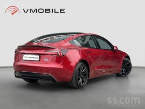 Red Tesla Model 3 2025 in Riga, with an engine capacity of 0.00 L and mileage of 10 thousand km for 67550 €, photo 3 on AUTOMOTO.COM.LV