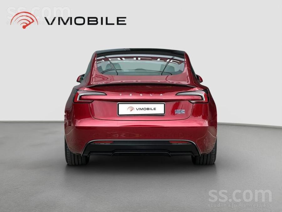 Red Tesla Model 3 2025 in Riga, with an engine capacity of 0.00 L and mileage of 10 thousand km for 67550 €, photo 5 on AUTOMOTO.COM.LV