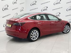 Tesla Model 3 2018 in Vilnius, with an engine capacity of 0.00 L and mileage of 358 thousand km for 13900 €, photo 3 on AUTOMOTO.COM.LV