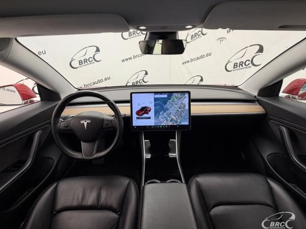 Tesla Model 3 2018 in Vilnius, with an engine capacity of 0.00 L and mileage of 358 thousand km for 13900 €, photo 3 on AUTOMOTO.COM.LV