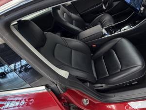 Tesla Model 3 2018 in Vilnius, with an engine capacity of 0.00 L and mileage of 358 thousand km for 13900 €, photo 6 on AUTOMOTO.COM.LV