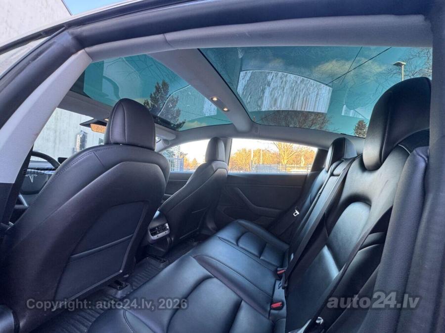Tesla Model 3 2019 Tallina, ar dzinēja tilpumu 0.00 L un nobraukumu 147 tūkst. km par 19900 €, foto 12 vietnē AUTOMOTO.COM.LV