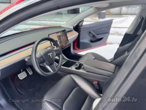 Tesla Model 3 2019 Tallina, ar dzinēja tilpumu 0.00 L un nobraukumu 147 tūkst. km par 18900 €, foto 13 vietnē AUTOMOTO.COM.LV